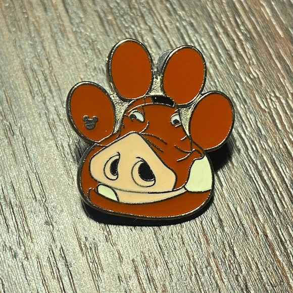 Disney | Accessories | Disney Park Lion King Pumba Paw Print Brown Pin ...